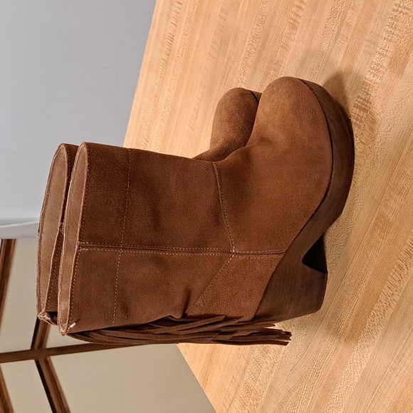 Freebird by Steven | Shoes | Freebird Farah Clog Fringe Suede Boots ...